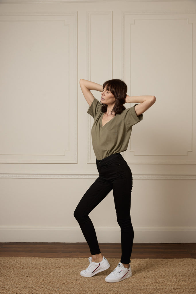 Rizzo The High Waisted Ankle Skinny Jeans | Black Denim – Donna Ida